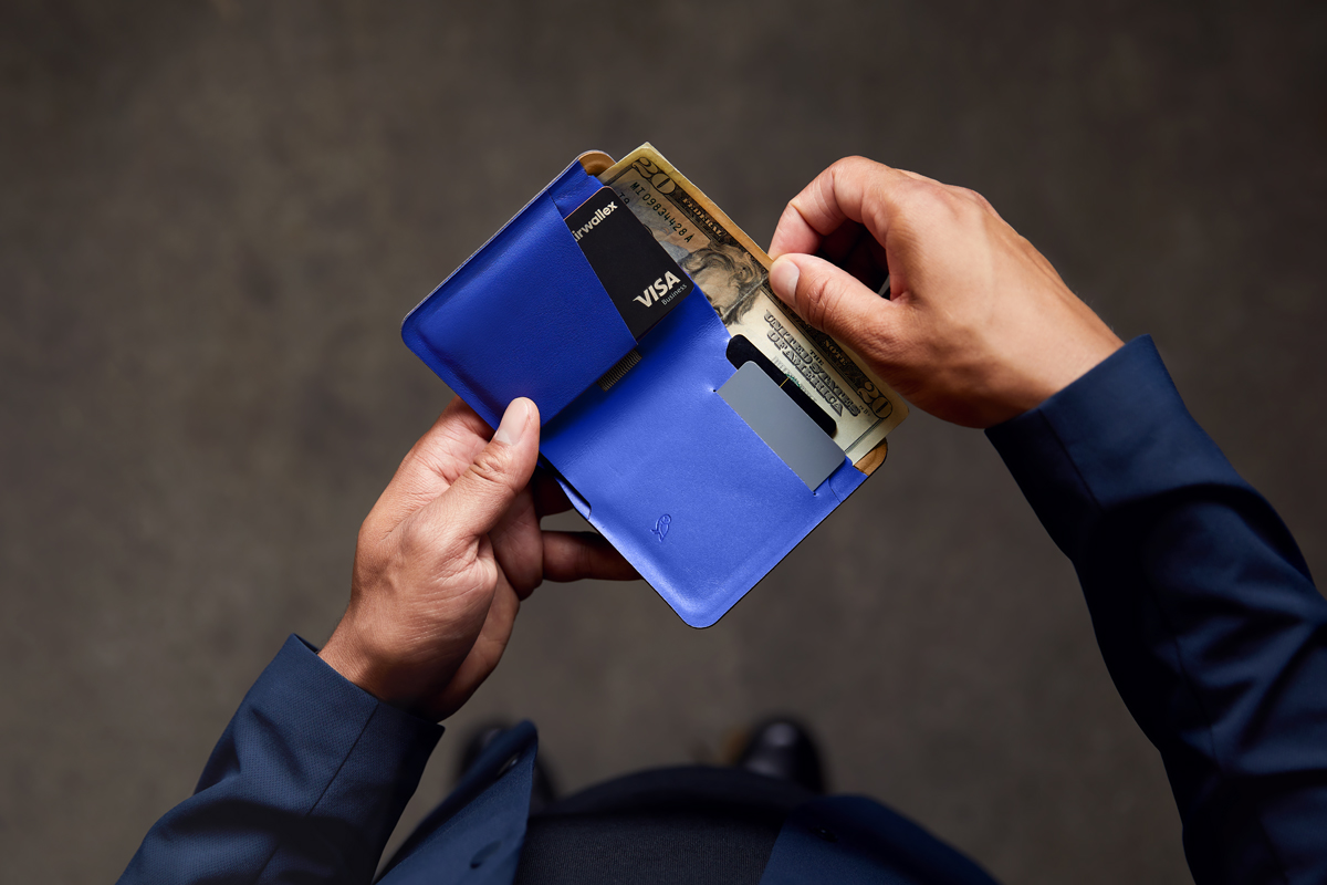 Apex Note Sleeve | Full Size Molded Leather Wallet | Bellroy